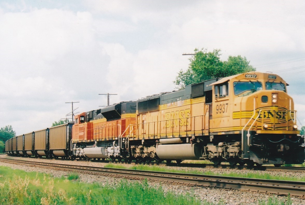 BNSF 9937 East
